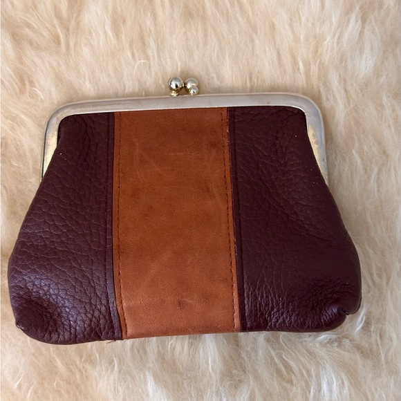 Bags | Vintage Buxton Brown 8s Genuine Leather Pouch Coin Wallet Kiss ...